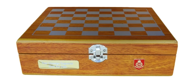ROYAL MILITARY POLICE Chess Set With Hip Flask & Stirrup Cups Gift ME36 ...