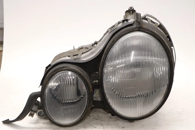 MERCEDES BENZ W210 E200 Scheinwerfer Lampe links Halogen orig. MB ...