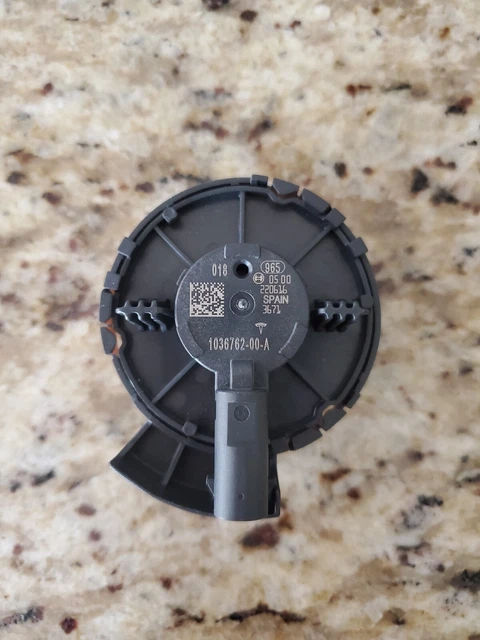 TESLA MODEL 3 Front Door Impact Crash Sensor OEM 103676200A EUR 56,04 ...