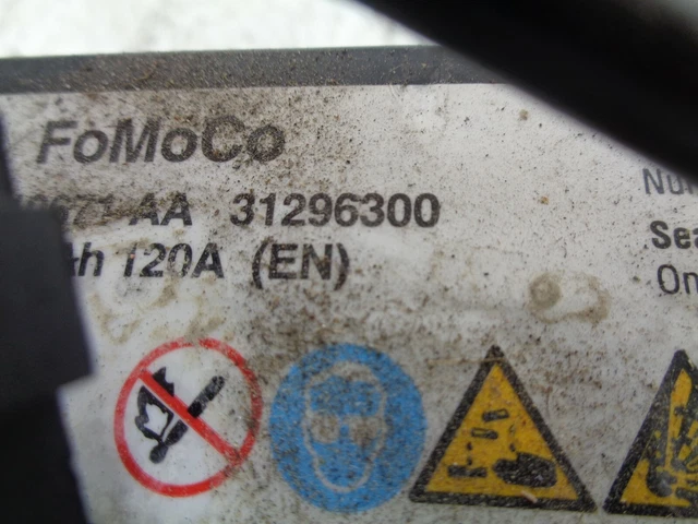 VOLVO FACELIFT Stützbatterie Batterie 31296667 31296300 8Ah 120A EUR 50 ...