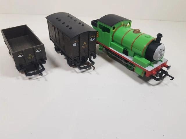 HORNBY OO GAUGE Percy Steam Tank Locomotive + Goods Wagons In Good ...
