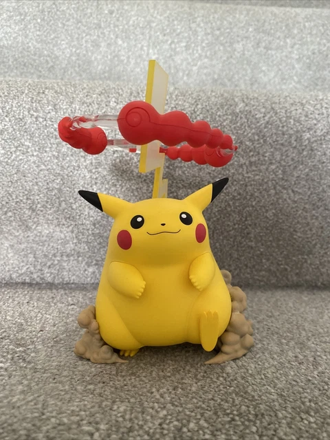 PIKACHU VMAX PREMIUM Figure | Pokemon Celebrations | 25th Anniversary £ ...