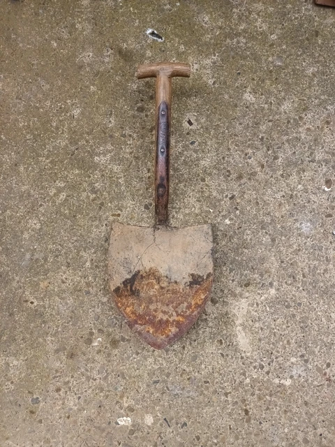 WW2 TYPE BRITISH Army Small Shovel. Dated military spade. £45.00 ...