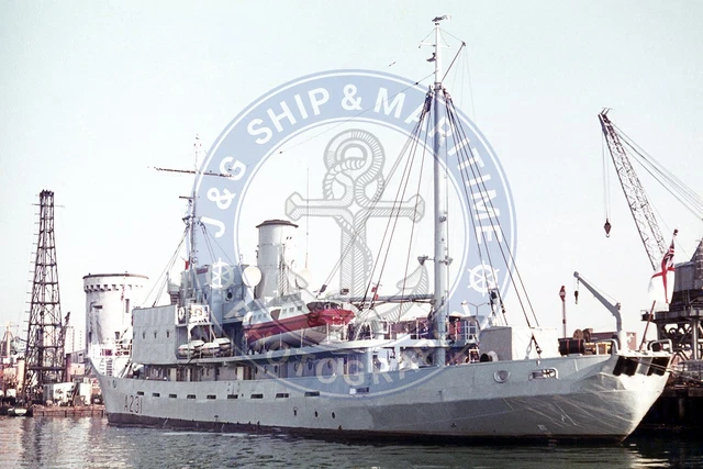 DEEP SEA DIVING & Submarine Rescue Vessel HMS RECLAIM (A231) - 6X4 ...