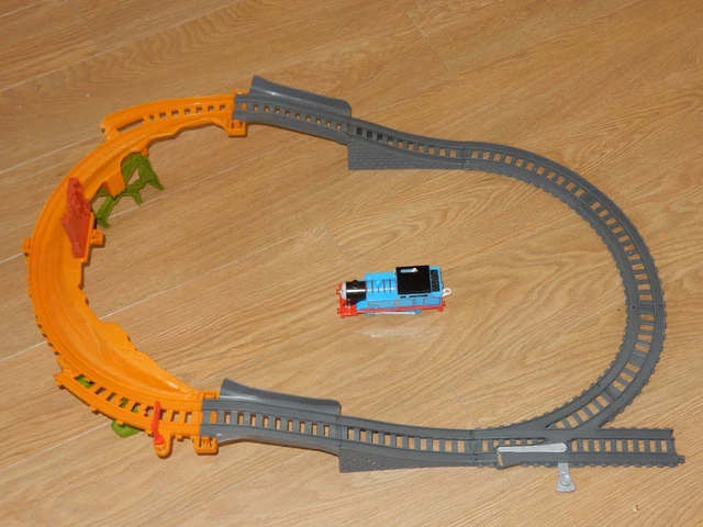 THOMAS UND SEINE Freunde Trackmaster Breakaway Bridge Set mit Thomas ...