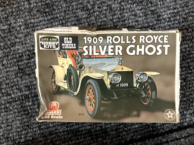 HALES 1/32 1909 Rolls Royce Silver Ghost model kit, complete, damage to ...