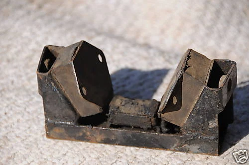 MG MIDGET, SPRITE, Bugeye Center Transmission Mount EUR 32,58 - PicClick FR