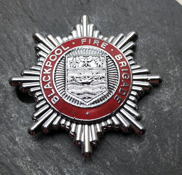 BLACKPOOL FIRE BRIGADE Cap Badge. £16.99 - PicClick UK