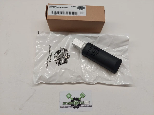 GENUINE HARLEY DAVIDSON Passenger Footpeg Assy, Right 50500609 $53.30 ...