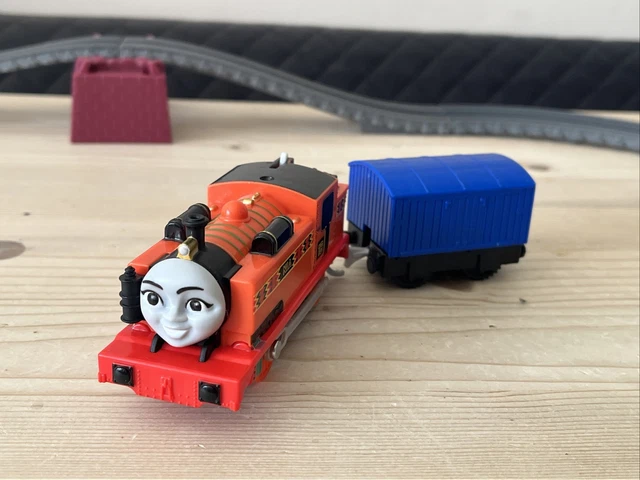 THOMAS TRACKMASTER REVOLUTION NIA battery train £5.00 - PicClick UK