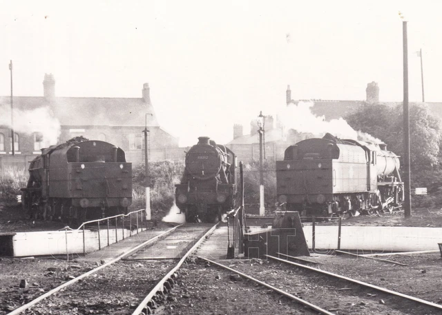 1 BLACK & WHITE 7x5 BR STEAM RAILWAY PRINT PHOTOGRAPH.1960`s £1.10 ...