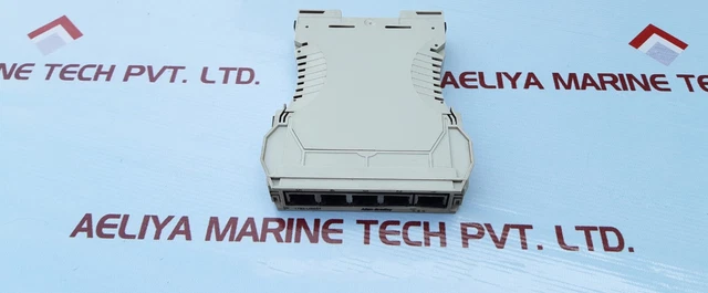 ALLEN-BRADLEY 1783-US05T STRATIX 2000 Unmanaged Ethernet Switch $168.91 ...