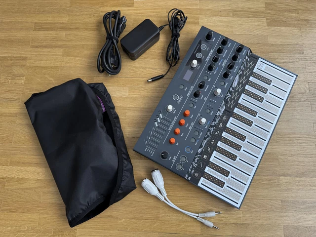 ARTURIA _MICROFREAK, EXPERIMENTAL Hybrid Synth / Synthesizer (570101), wie neu EUR 190,00 ...