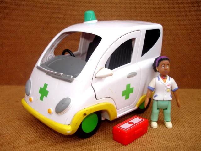 FIREMAN SAM NURSE FLOOD Figure & Ambulance Van WITH SOUNDS £15.75 ...