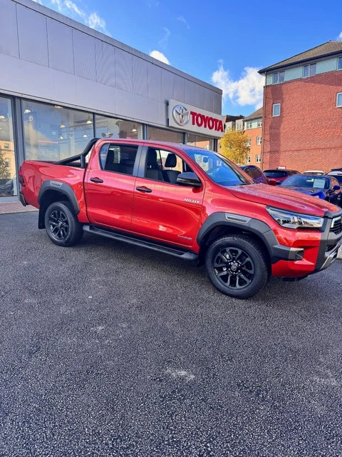 2023 TOYOTA HILUX Invincible X D/Cab Pick Up 2.8 D-4D Auto PICK UP ...