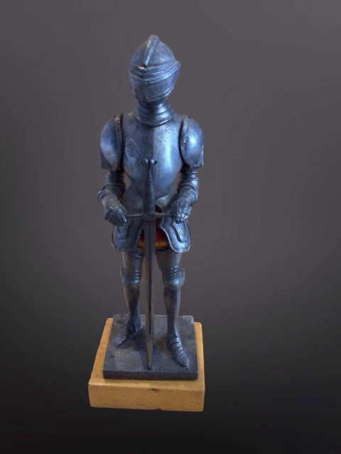 VINTAGE CAST IRON Medieval Knight Swordsman in Armor Statue Figurine ...
