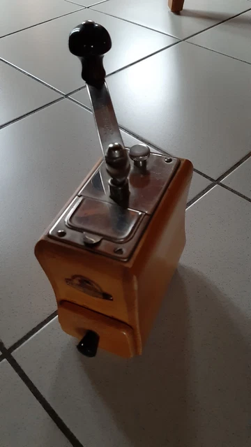 ALTE KAFFEEMÜHLE AUS Holz Zassenhaus Mokka mit Handkurbel 1950er Jahre EUR 25,00 - PicClick DE