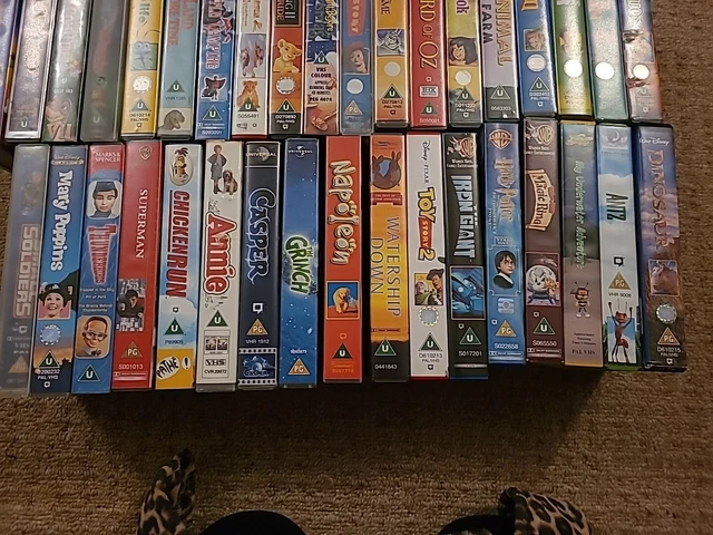 36 WALT DISNEY/UNIVERSAL/WB MOVIES VHS Video Bundle Toy Story1&2, Lion ...