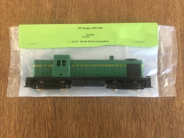 AHM BO-BO DIESEL Locomotive USA Green - HO Gauge TESTED £18.75 ...
