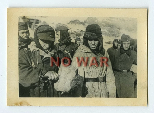 WWII ORIGINAL WAR Photo German Soldiers Surrender Prisoners Pow In ...