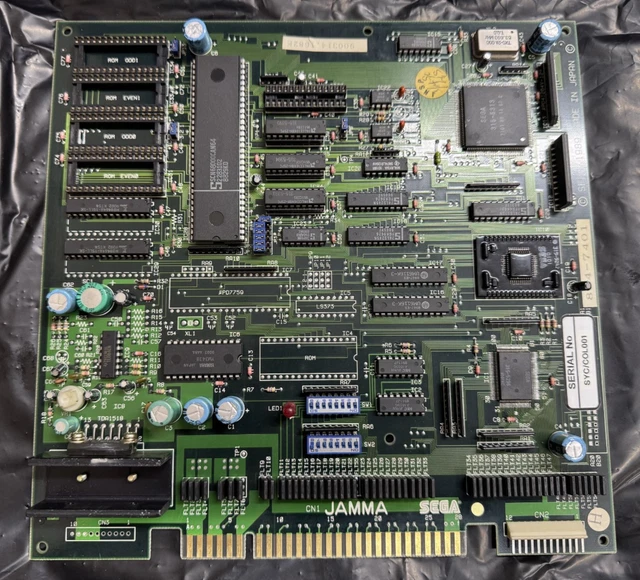 SEGA SYSTEM C-2 Arcade JAMMA PCB main board near mint - No ROMs present ...