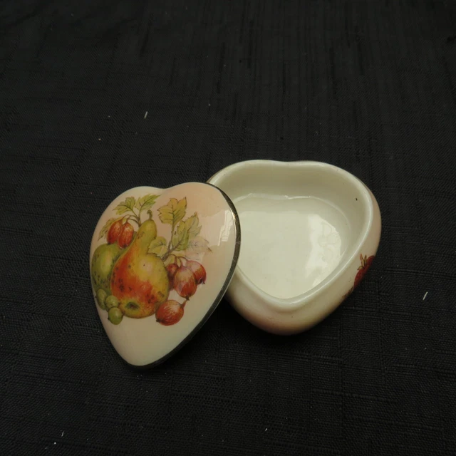 VINTAGE ROYAL WORCESTER Palissy Royale Collection Fruit Trinket Pill ...