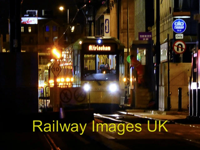 TRAM PHOTO - Metrolink Single-Line Working on Mosley Street c2015 £2.00 ...