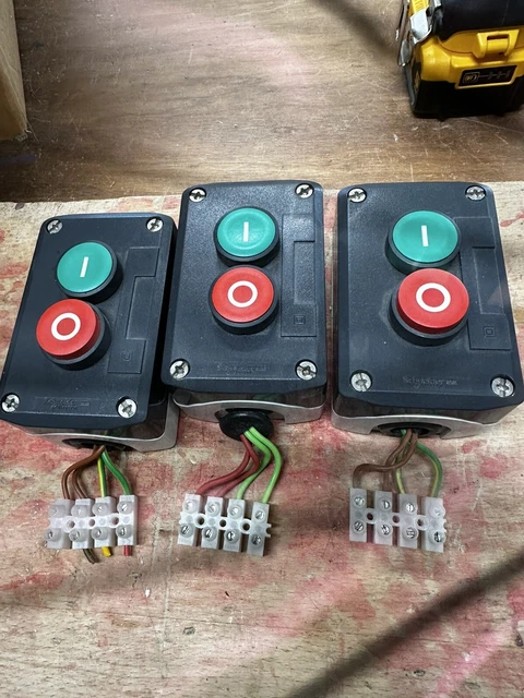 SCHNEIDER ELECTRIC PUSH Button Control Station X3 £0.99 - PicClick UK