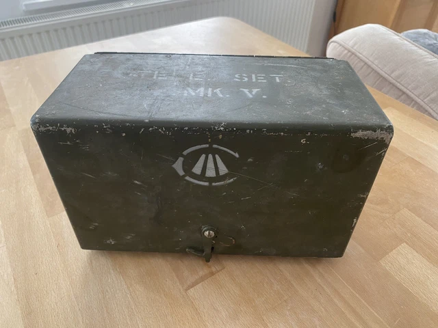 ANTIQUE WW2 BRITISH Military Field Telephone Set "D" Mk V £65.00 ...