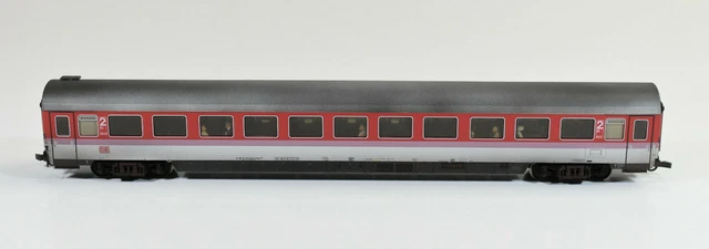 ROCO H0 1:87 / IC Abteilwagen Bvmz 2 Kl. gealtert, Figuren /Art.Nr ...