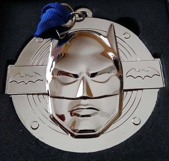 FUNKO DC LEGION Of Collectors Batman Vigilante Subscriber Silver Medal ...