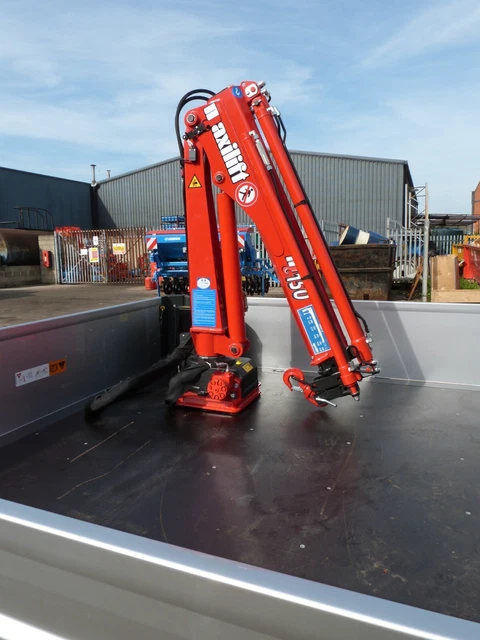 NEW MAXILIFT CRANE, Mini Hiab for Truck, Trailer or Transit. Penny Hyva ...