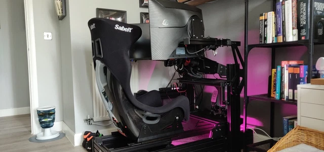 PROFESSIONAL SIM RACING Rig - Simucube, Heusinkveld, Sim-lab, Cube ...