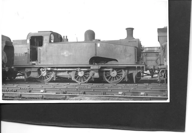 BRITISH RAILWAYS - J50 Class 0-6-0T 68971 - Photo #1012 £1.50 - PicClick UK