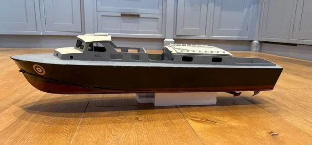 LARGE VINTAGE MODEL Boat 60s RAF Vosper Air Sea Rescue Fire Launch ...