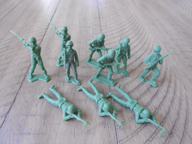 VINTAGE MPC LIGHT Green Plastic U.S. Army Men 60mm lot of 10 pcs logo ...