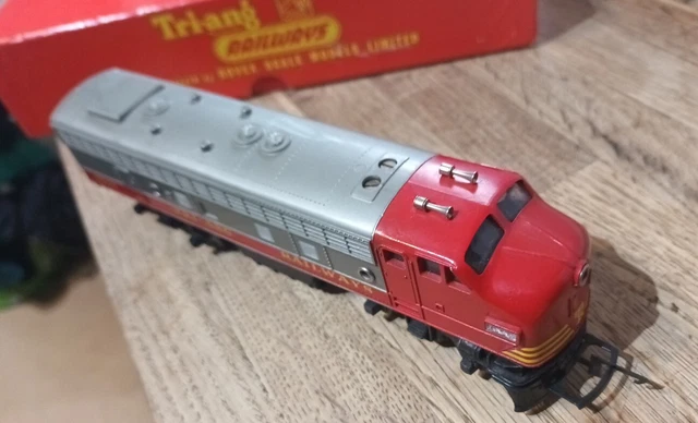 TRIANG R55 TR Single Ended Diesel B-B Locomotive 4008. Boxed £19.99 ...