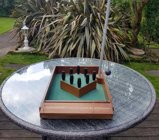 VINTAGE SKITTLES GAME 1960s Family Swing Ball Bar Pub Table SEE VIDEO ...