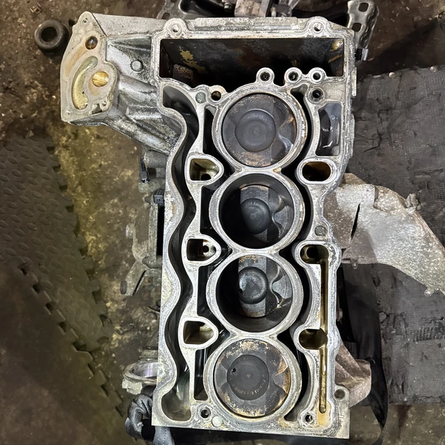 BMW N43 Engine Block With The Crankshaft And Pistons 1 3 Series 118i ...