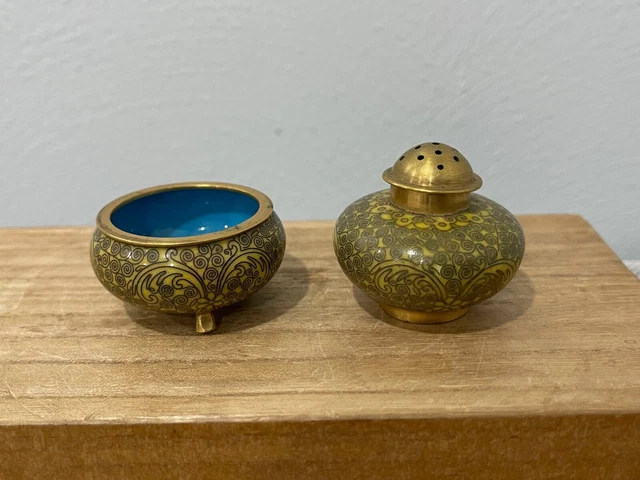 VINTAGE ANTIQUE CHINESE Yellow Cloisonne Open Salt & Shaker w Flowers ...