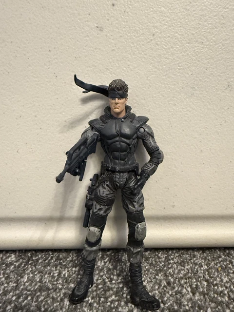 METAL GEAR SOLID Snake Action Figure Konami 1999 McFarlane Toys ...