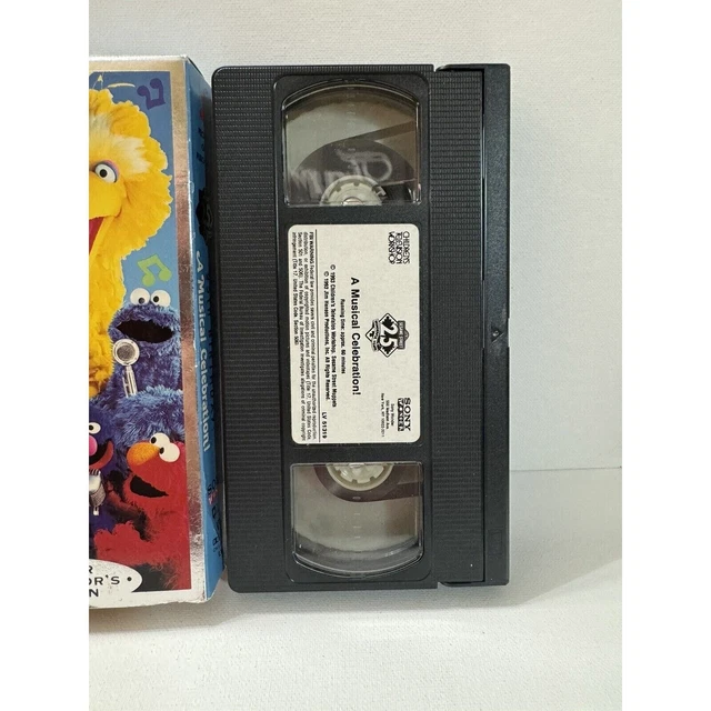 SESAME STREET 25TH Birthday: A Musical Celebration (VHS, 1993) £3.49 ...