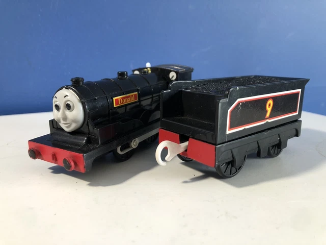 THOMAS & FRIENDS TrackMaster Donald With Tender Motorized Train Engine ...