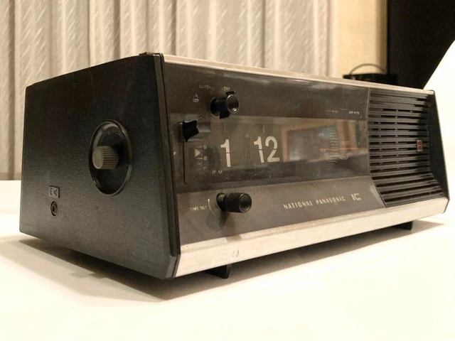 70S VINTAGE NATIONAL Panasonic Flip Clock Radio RC-703 AM/FM Japan ...