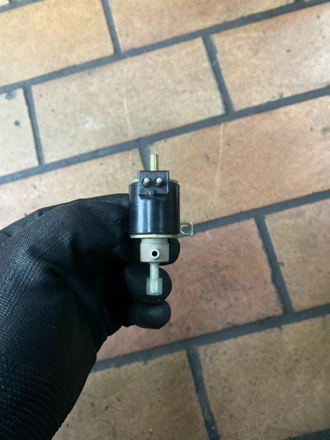 ORIGINAL MERCEDES-BENZ W124 230E 230CE M102 Solenoid Valve, Vacuum ...