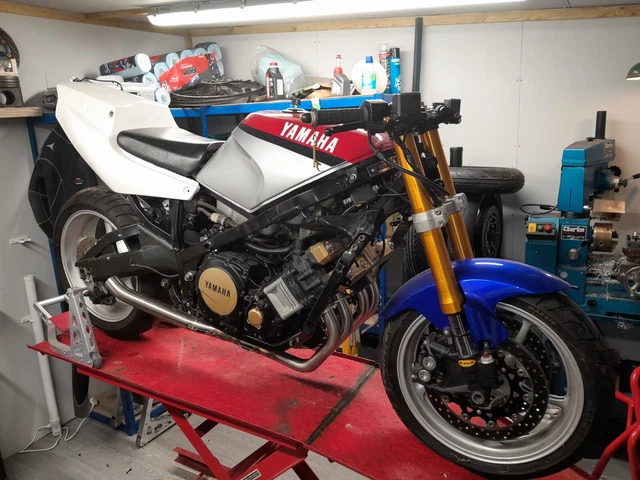 YAMAHA FZ 750 frame and engine with log book £175.00 - PicClick UK