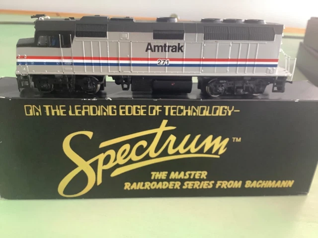 SPECTRUM (BACHMANN) F40PH Diesel Locomotive - Amtrak - Spares / Repair ...