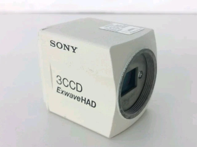 SISTEMA VIDEOCAMERA MED. SONY DXC-C33 + Sony 3CCD ExwaveHAD + Cavo 20 pin 5 mt EUR 1.800,00 ...