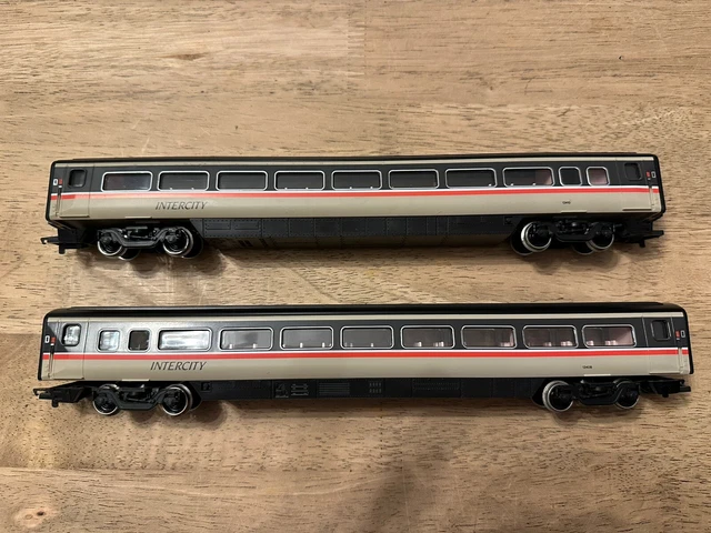 2 HORNBY 00 Gauge BR MK 4 InterCity 225 Tourist Open Coaches 12408/ ...