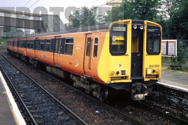 35MM SLIDE BR British Rail EMU Class 314 314209 1996 Original £4.98 ...